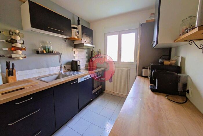 Appartement à vendre - Chevigny-Saint-Sauveur - 3 pièces - 2 chambres