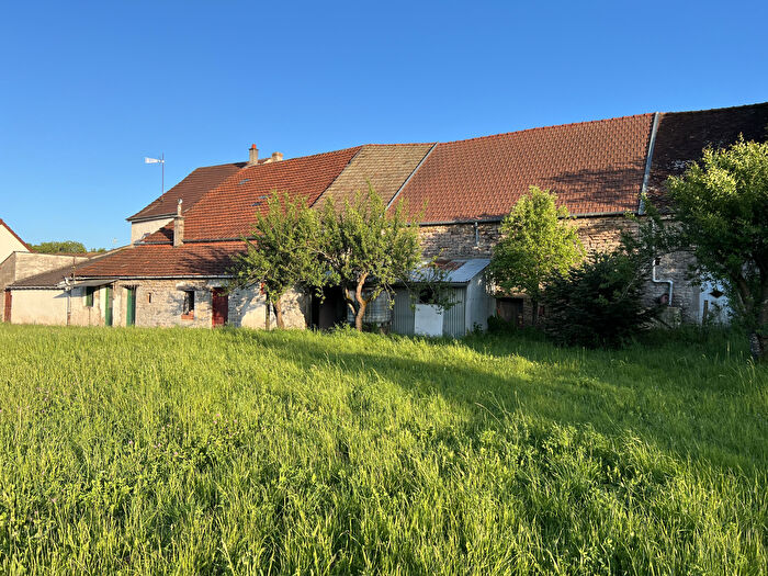 Maison à vendre - Vic-des-Prés - 6 pièces - 4 chambres