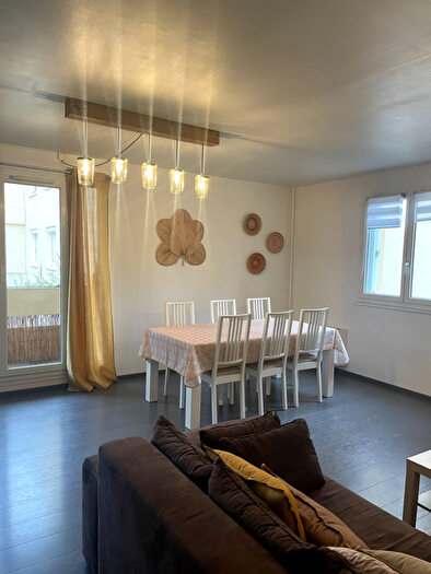 Appartement à louer - Reims, Croix Rouge, Haut de Murigny - 1 pièce - 1 chambre