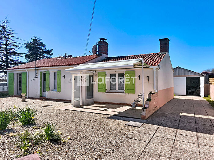 Maison à vendre - Commequiers - 6 pièces - 2 chambres