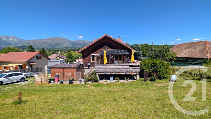 La Fare-en-Champsaur : Maison 5 pièces à vendre