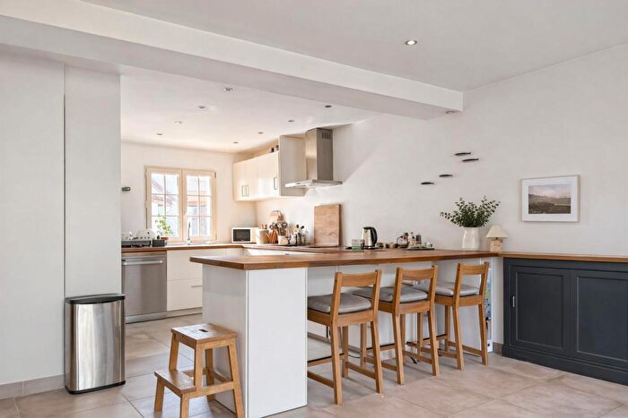 Maison à vendre - Rambouillet, Bel-Air, Racinay, Pierrefite - 5 pièces - 4 chambres