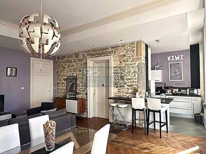 Appartement à louer - Lyon ème arrondissement - 3 pièces - 1 chambre