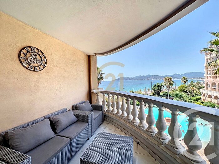 Appartement 2 pièces à louer - Cannes, Bocca Sud