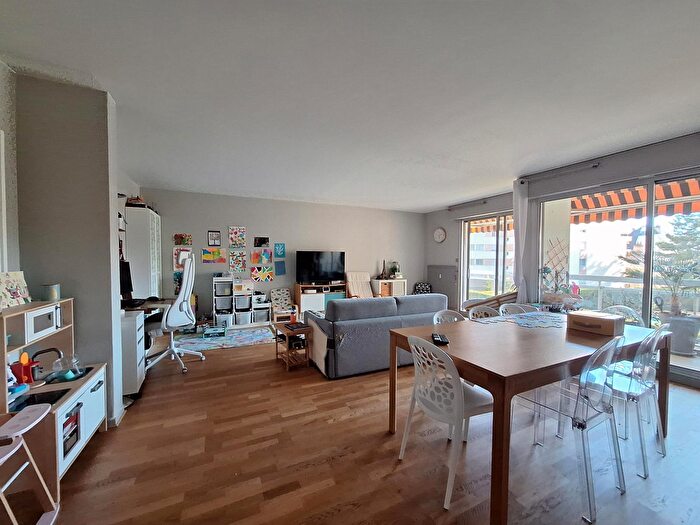 Appartement à louer - Dijon, Montchapet - 5 pièces - 3 chambres