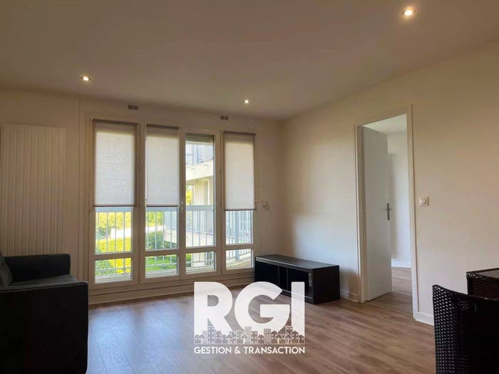 Appartement 2 pièces à louer - Champmesnil, Le Mesnil-Saint-Denis