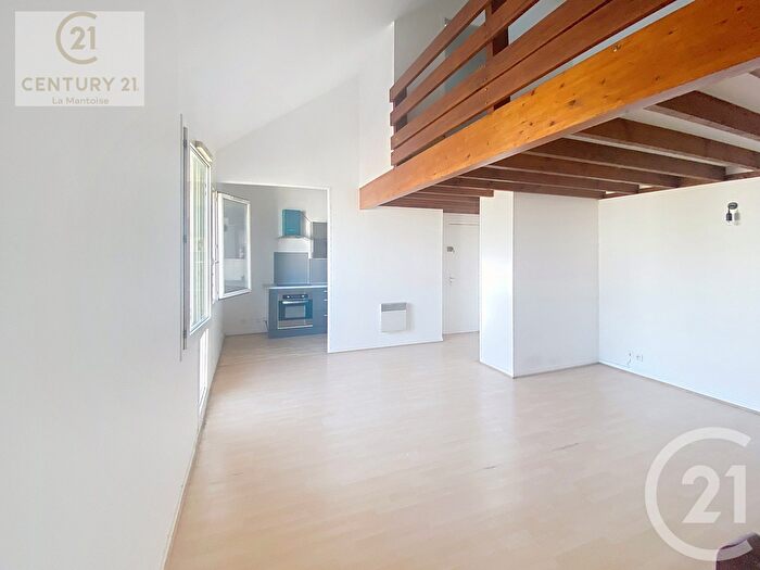 Appartement 2 pièces à Limay, Gare, Lycée, Robespierre, à louer