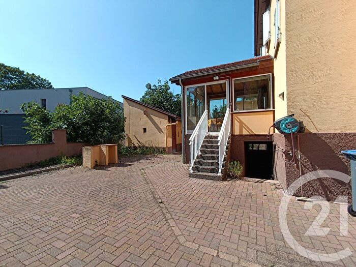 Maisons à vendre et appartements à louer - 3