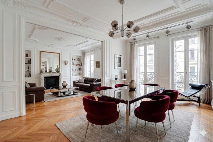 Appartement à vendre - Paris e , Saint-Germain des Près - 5 pièces - 3 chambres