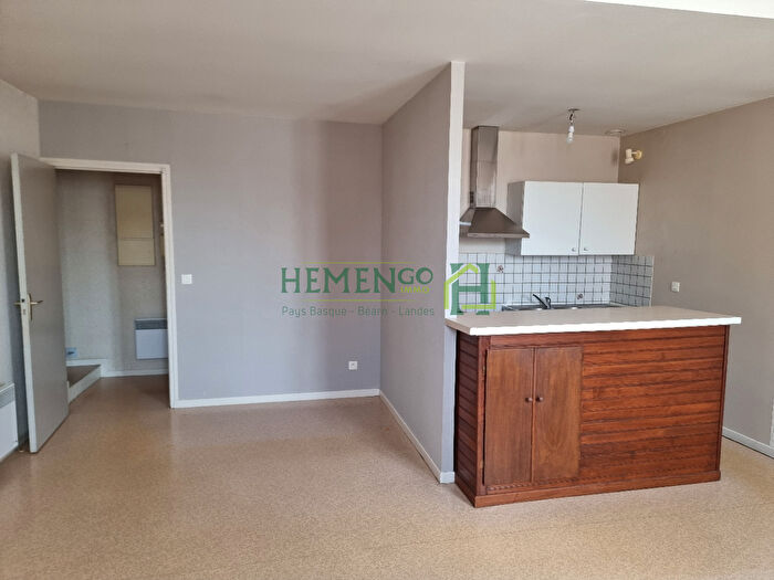 Appartement à louer - Navarrenx - 3 pièces - 2 chambres