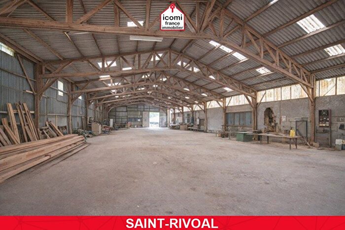 Maison 5 pièces à Saint-Rivoal, à vendre