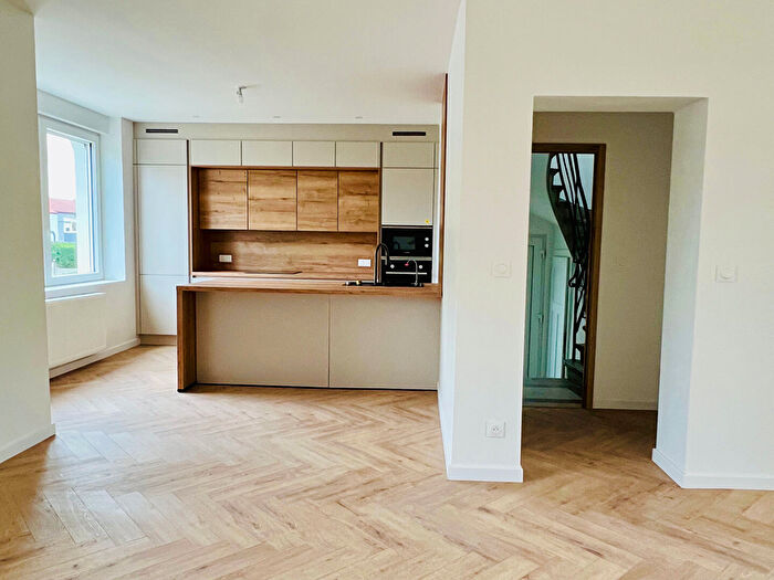 Maison à vendre - Terville - 8 pièces - 6 chambres