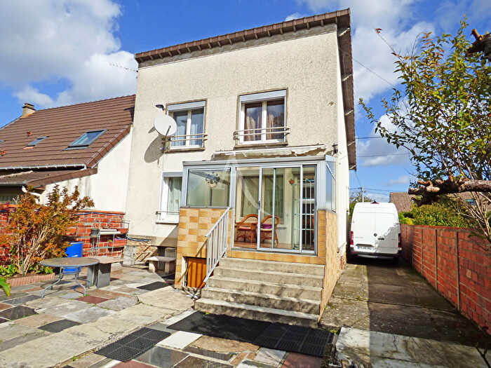 Maison à vendre - Gagny, Le Chénay - 4 pièces - 2 chambres