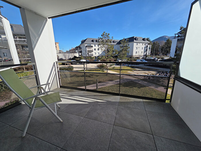 Appartement à louer - Annecy, Parc des Sports, Fier - 2 pièces - 1 chambre