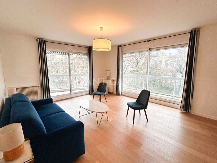 Appartement à louer - Auteuil Sud, Paris ème arrondissement - 2 pièces - 1 chambre
