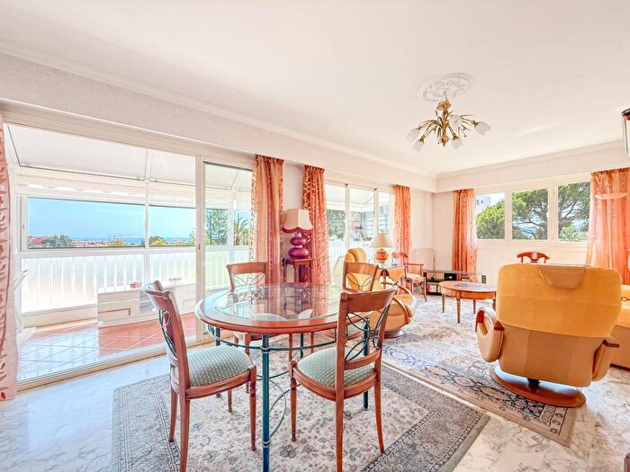 Appartement 4 pièces à vendre à Saint-Laurent-du-Var, Jacquons, Plateaux Fleuris