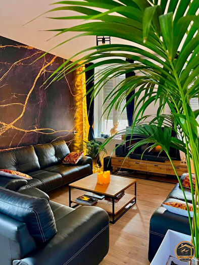 Maison à vendre - Sigean - 7 pièces - 5 chambres