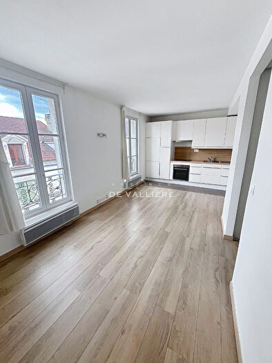 Appartement 1 pièce à Rueil-Malmaison, Coeur de Ville, à louer