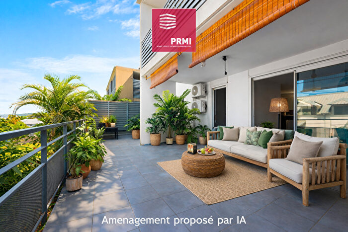 Appartement à vendre - Saint-Paul, Saline les Bains - 3 pièces - 2 chambres