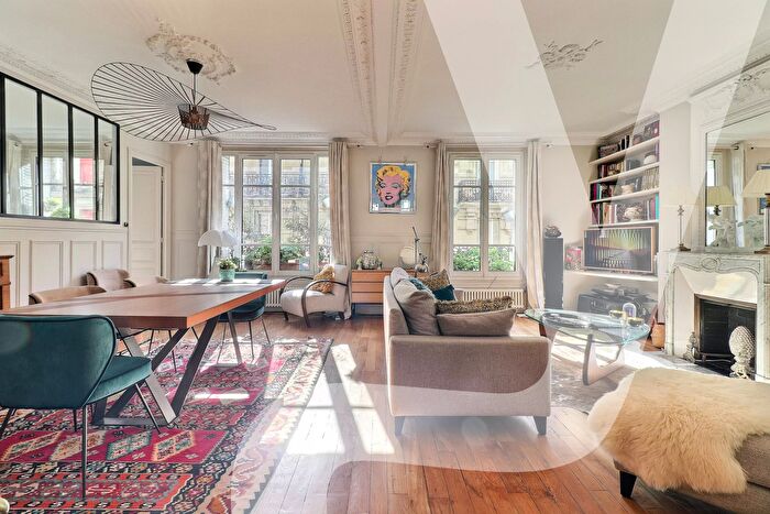 Appartement à vendre - Paris e , Jean Moulin, Porte dOrléans - 4 pièces - 2 chambres