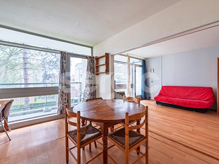 Lille, Saint-Maurice, Pellevoisin : Appartement 2 pièces à vendre