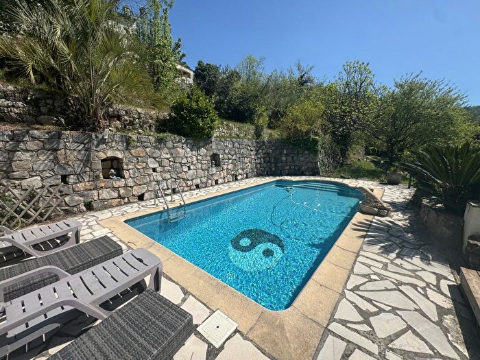 Tourrettes-sur-Loup - Maison 7 pièces à vendre