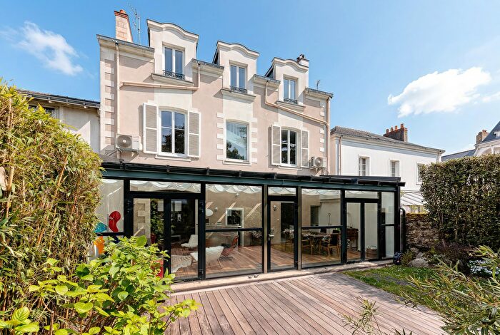 Maison à vendre - Nantes - 10 pièces - 6 chambres