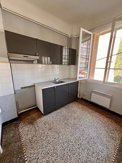 Appartement 2 pièces à vendre - Tarascon, Centre-ville, Château, Condamine