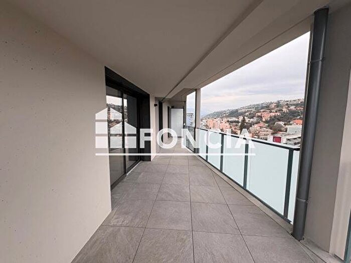Appartement 4 pièces à louer à Corniche Fleurie, Nice