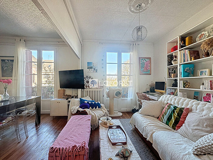 Appartement à vendre - Saint-Cyr-lécole, Hôtel de ville - 2 pièces - 1 chambre
