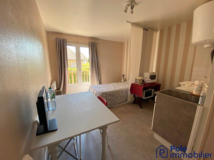 Sainte Thérèse-Demi Lune, Caen : Appartement 1 pièce à louer