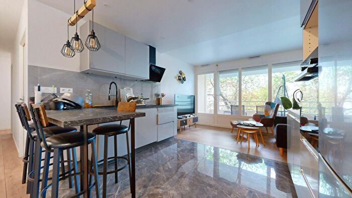 Villeurbanne, Tonkin Nord : Appartement 4 pièces à vendre