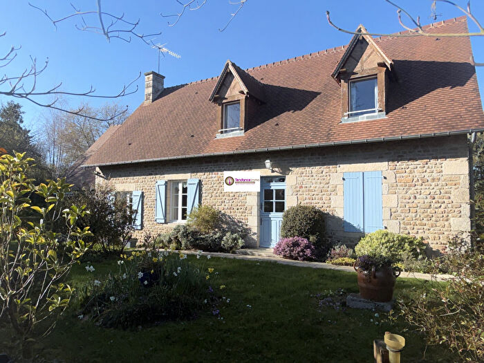 Maison à vendre - Le Mêle-sur-Sarthe - 6 pièces - 4 chambres