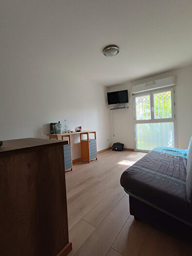 Appartement à louer - Saint-Denis, Le Moufia, Sainte-Clotilde - 1 pièce