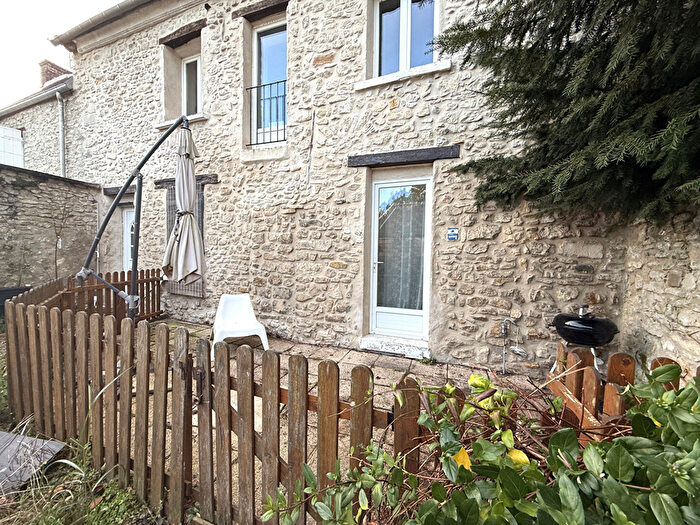 Appartement à vendre - Fontaine-Chaalis - 3 pièces - 1 chambre