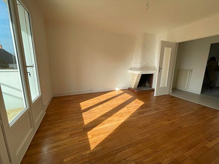 Appartement à louer - Saint-Jean-de-Braye, Centre-ville - 3 pièces - 2 chambres