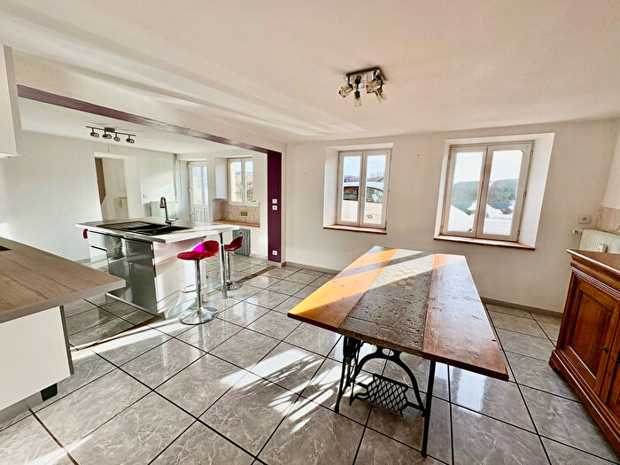 Maison à vendre - Ronchamp - 6 pièces - 4 chambres