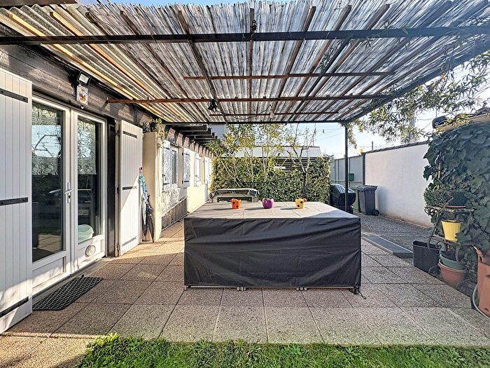 Maison à vendre - Pessac, Bourg - 4 pièces - 2 chambres