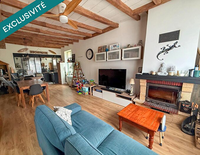 Maison à vendre - Saint-Laurent-dArce - 5 pièces - 3 chambres