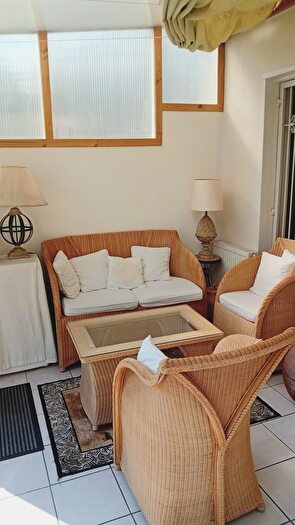 Maison à vendre - Bondy, Noue Caillet, Terre-Saint-Blaise - 5 pièces - 4 chambres