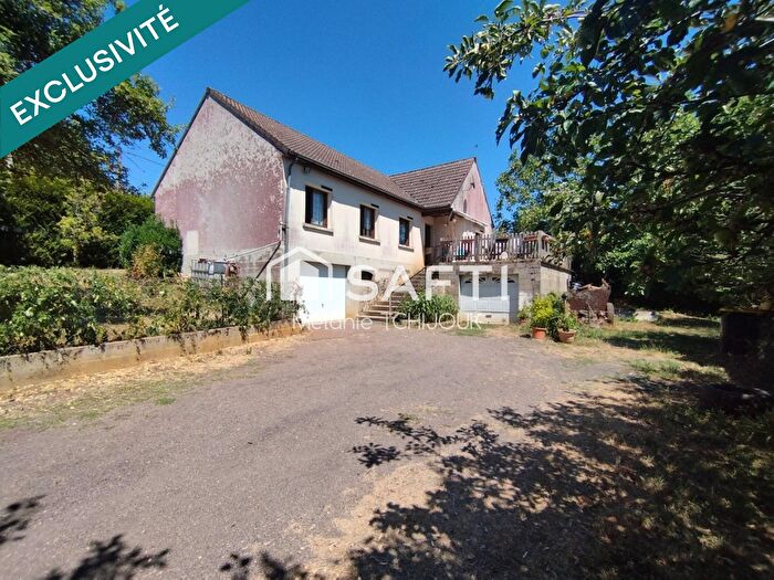 Maison 6 pièces à vendre à Saint-Maurice-sur-Aveyron