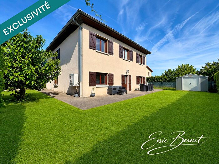Meyzieu, Sud Est : Maison 10 pièces à vendre