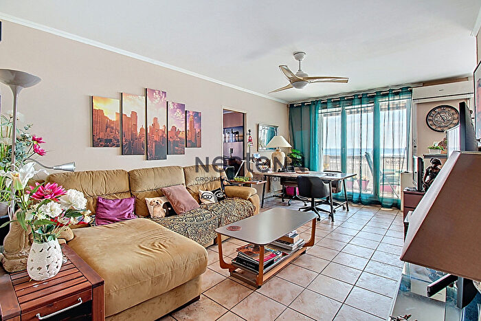 Appartement à vendre - Vitrolles - 4 pièces - 3 chambres