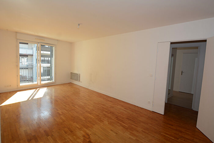 Appartement à vendre - Rosny-sous-Bois, Centre-ville - 3 pièces - 2 chambres