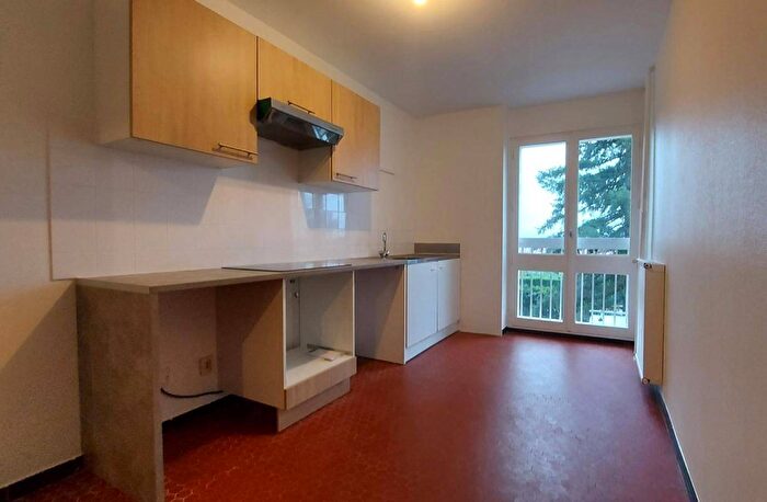 Appartement à louer - Chantegrillet, Sainte-Foy-Lès-Lyon - 4 pièces - 3 chambres