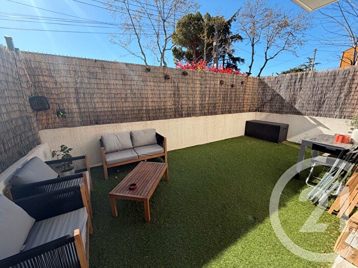 Appartement à louer - Marseille e , Saint-Mitre - 2 pièces - 1 chambre