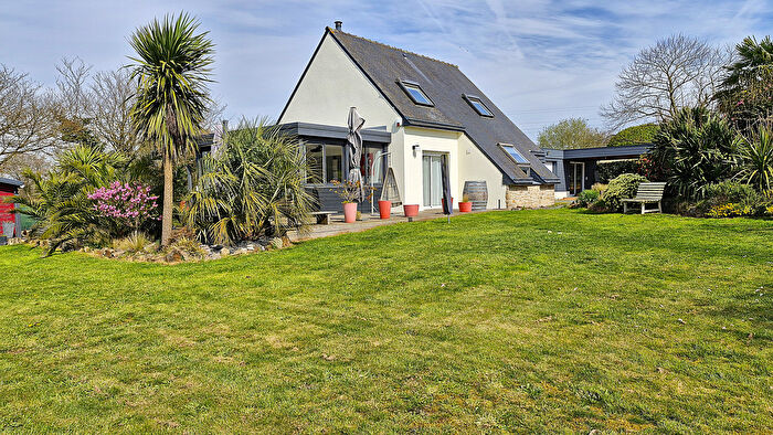 Maison à vendre - Lanrodec - 7 pièces - 5 chambres