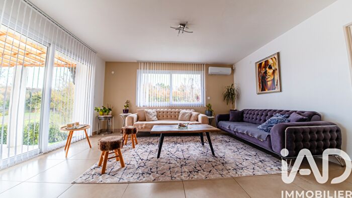 Maison à vendre - Chabeuil - 5 pièces - 4 chambres