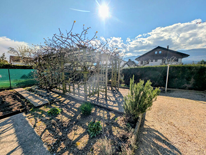 Appartement à louer - Brison-Saint-Innocent - 2 pièces - 1 chambre