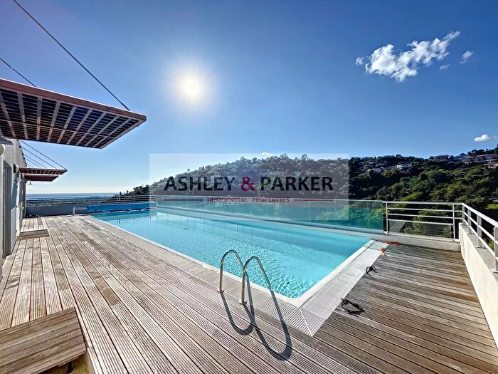 Appartement à vendre - Mandelieu-la-Napoule, Les Termes - 2 pièces - 1 chambre